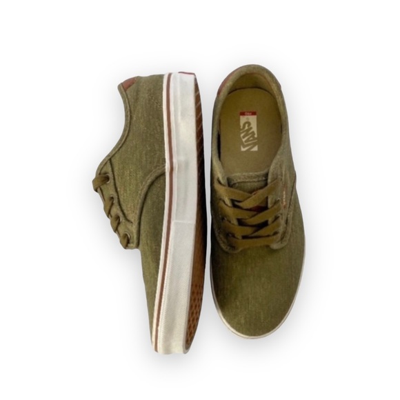 Vans | Shoes | Nwot Vans Skate Shoes Green Canvas Low Top Brown Leather ...